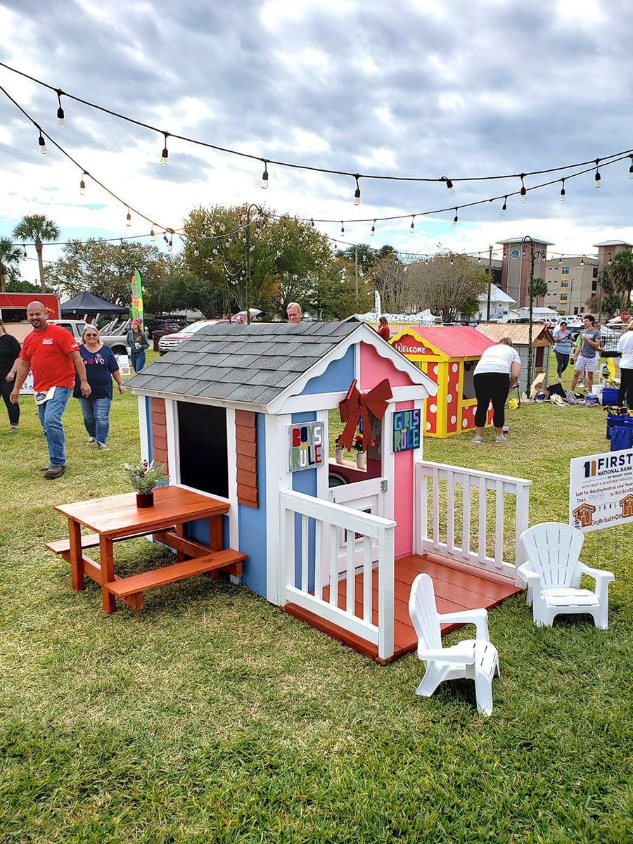 Building playhouses for children - Lake & Sumter STYLE
